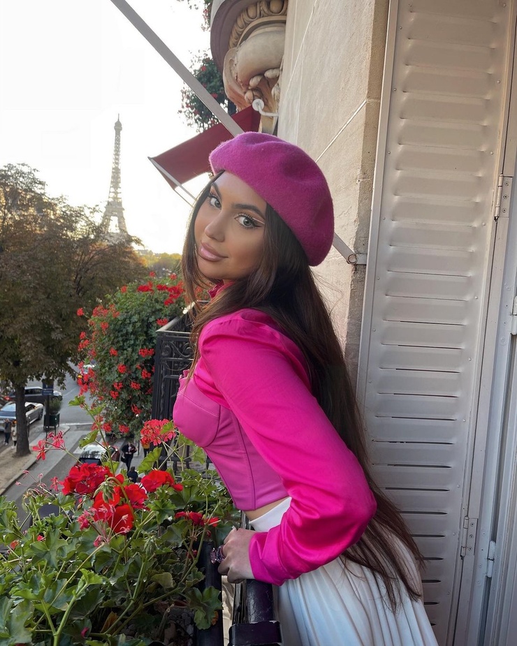 Image of Nicoleta Bezer