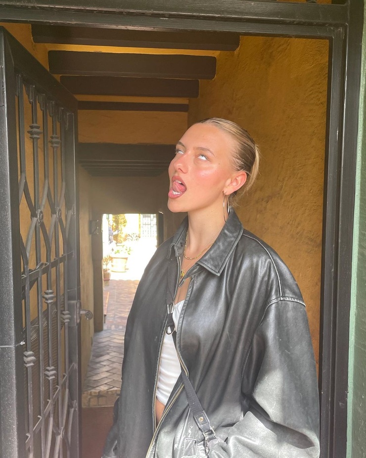 Picture of Ella Kernkamp