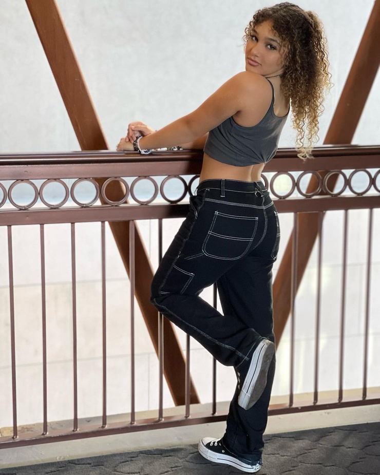 Picture of Corinne Joy