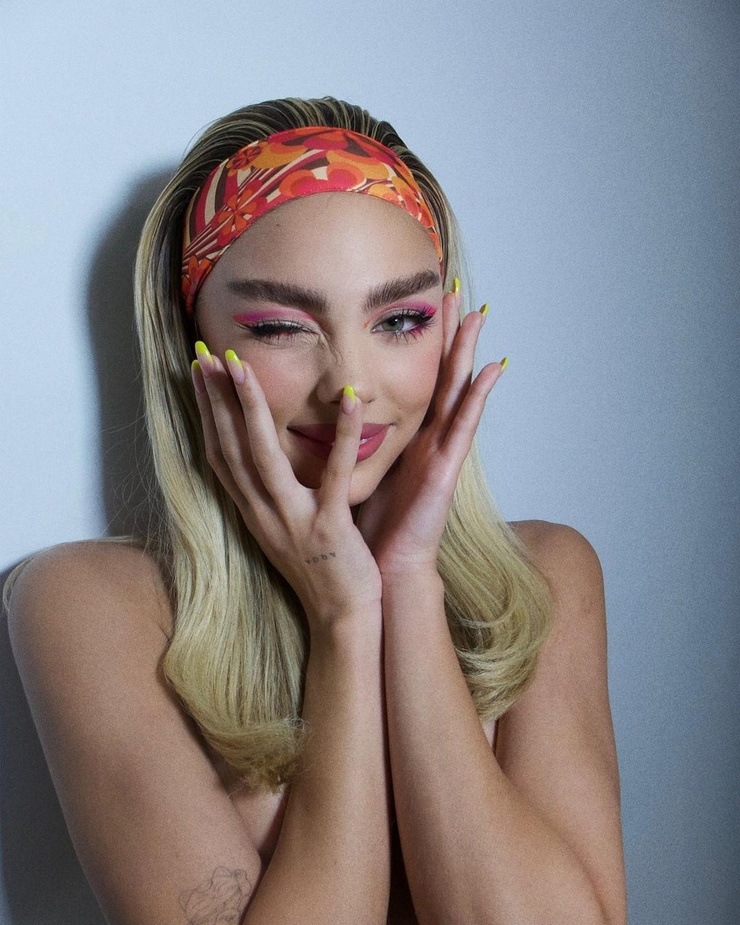 Picture of Maya Keyy