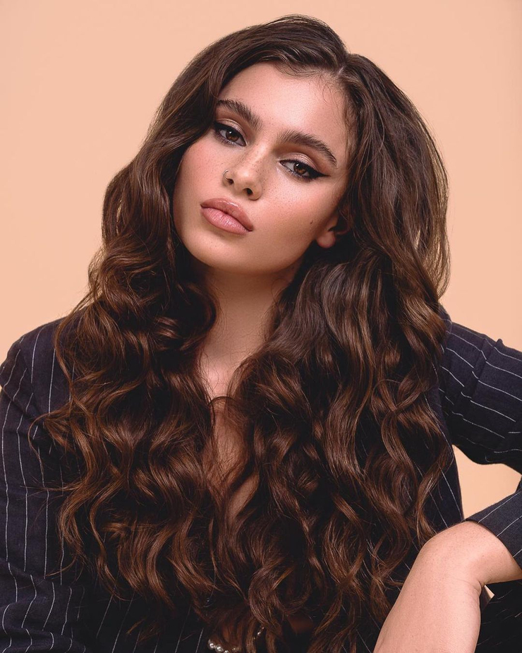 Picture of Joelle Rae