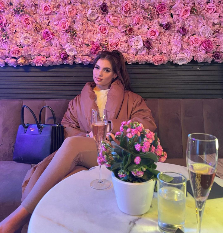 Picture of Joelle Rae