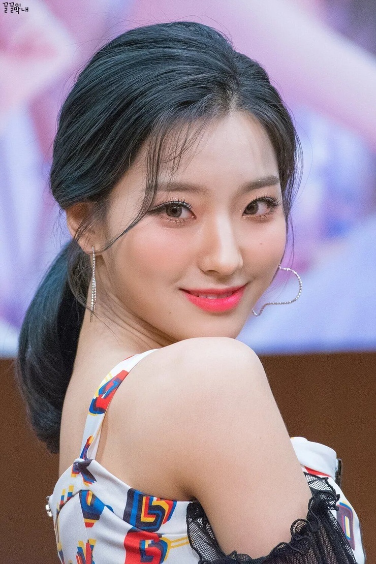 Saerom picture