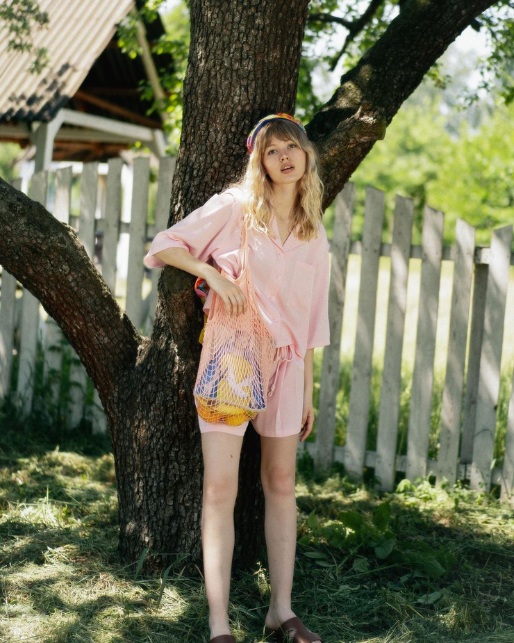 Picture of Luna (model)