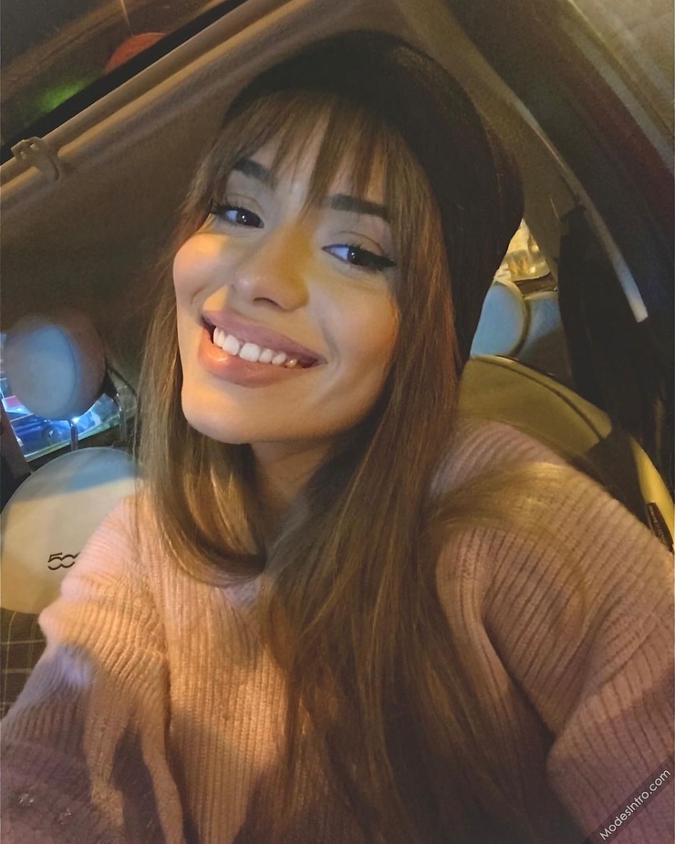 Picture of Alice Stroescu