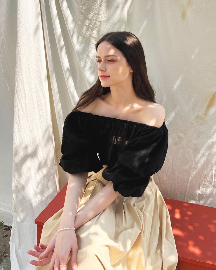 Picture of Lisa Rosh