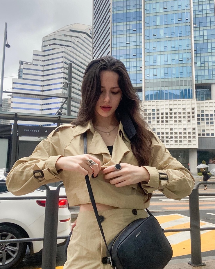 Picture of Lisa Rosh