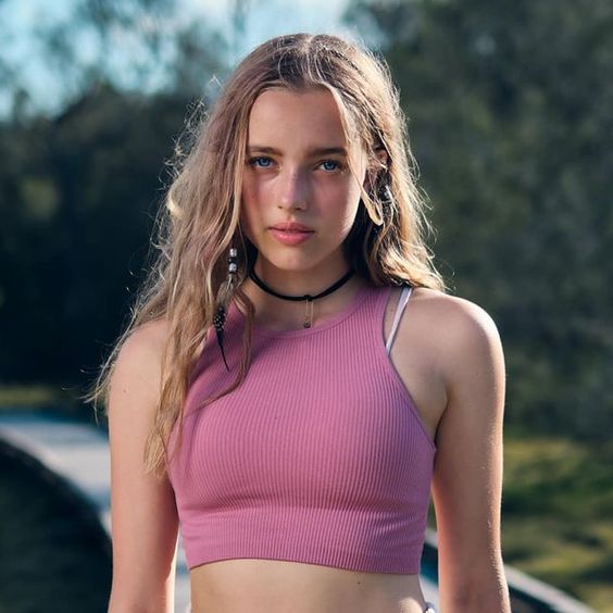 Listal - List the stuff you love! Movies, TV, music, games and books