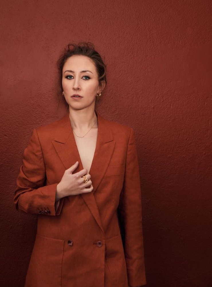 Image of Erin Doherty