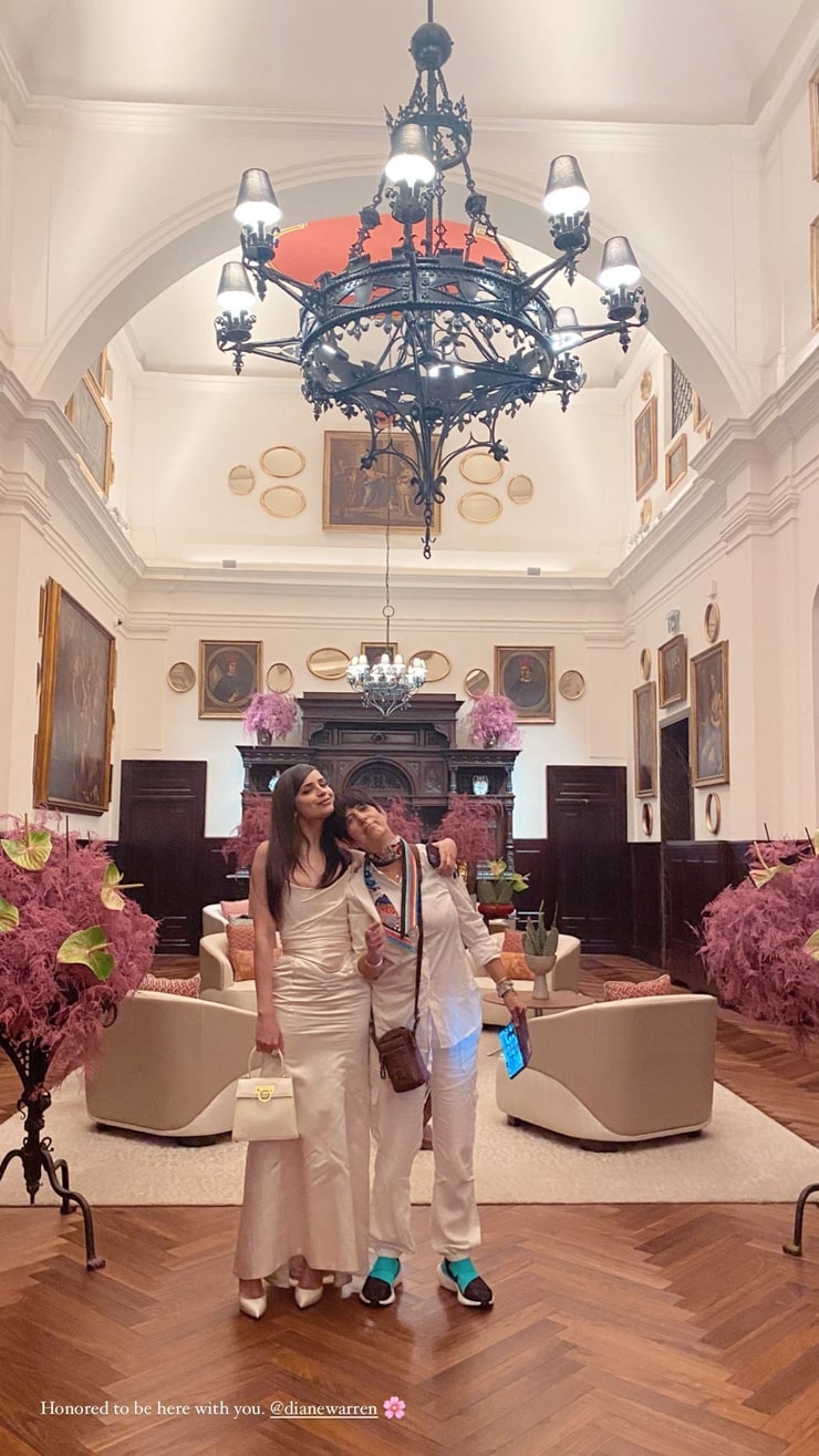 Sofia Carson picture