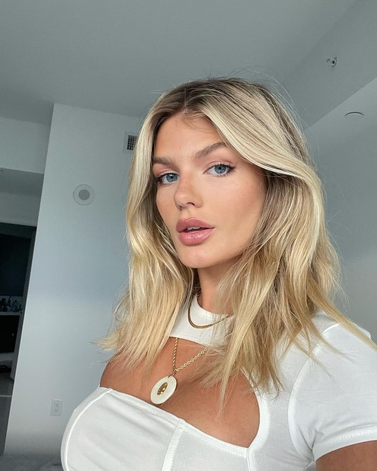 Picture of Stephanie Peterson