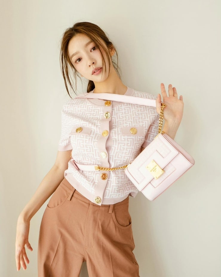 Picture of Hong Ji-Yoon