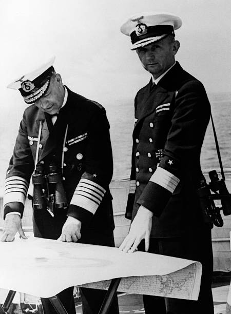 Erich Raeder, Karl Doenitz