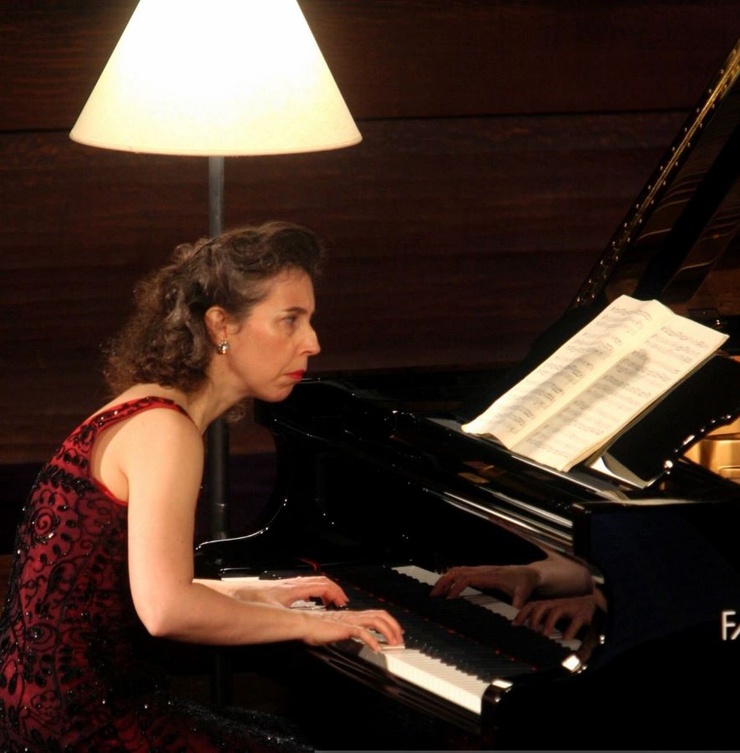 Angela Hewitt