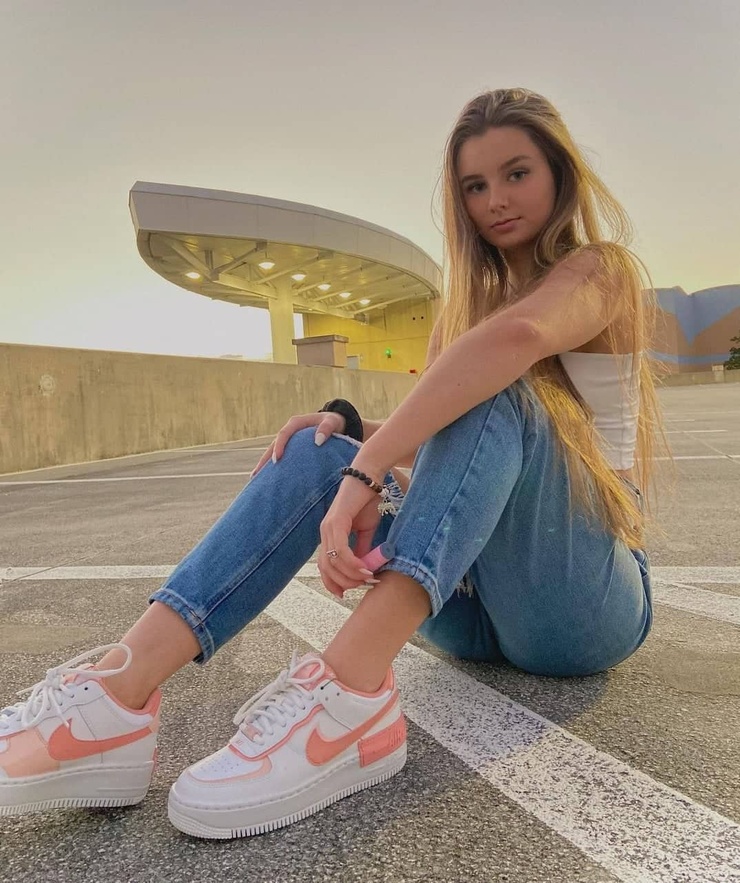 Picture of Ashley Morriss