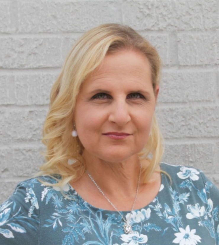 Image of Angela Abadie