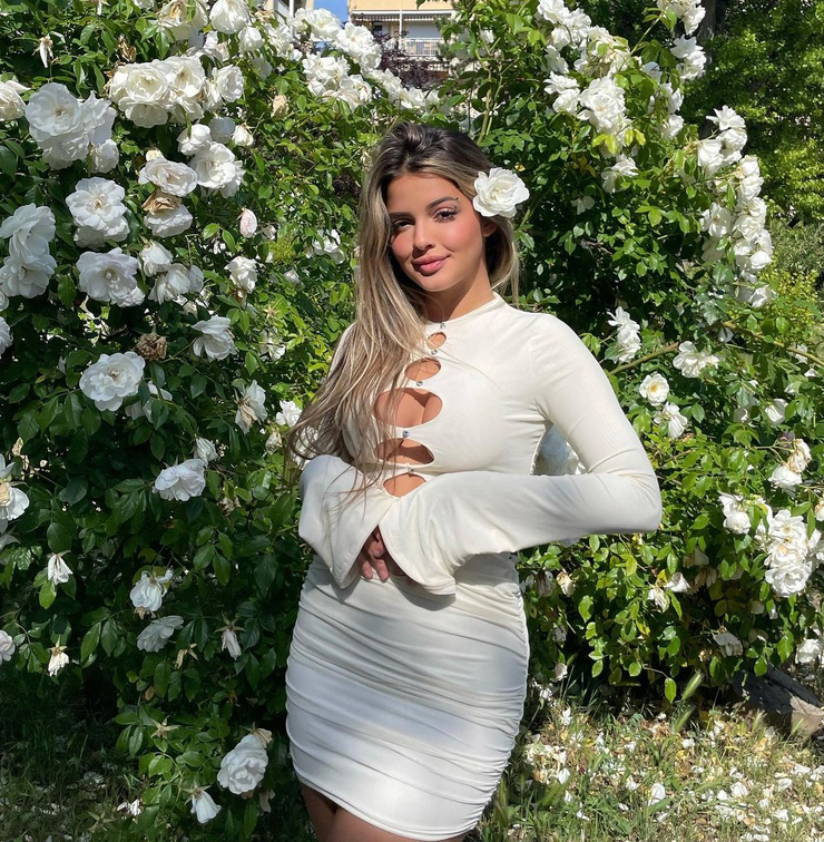 Isa Longwell picture