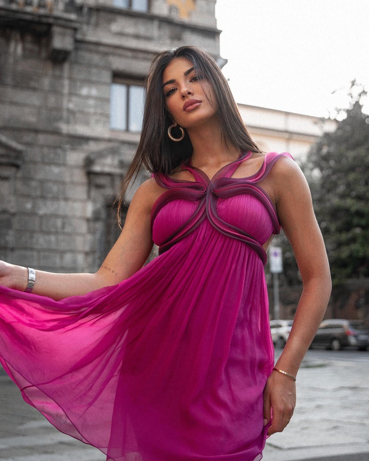 Picture of Elisa Maino