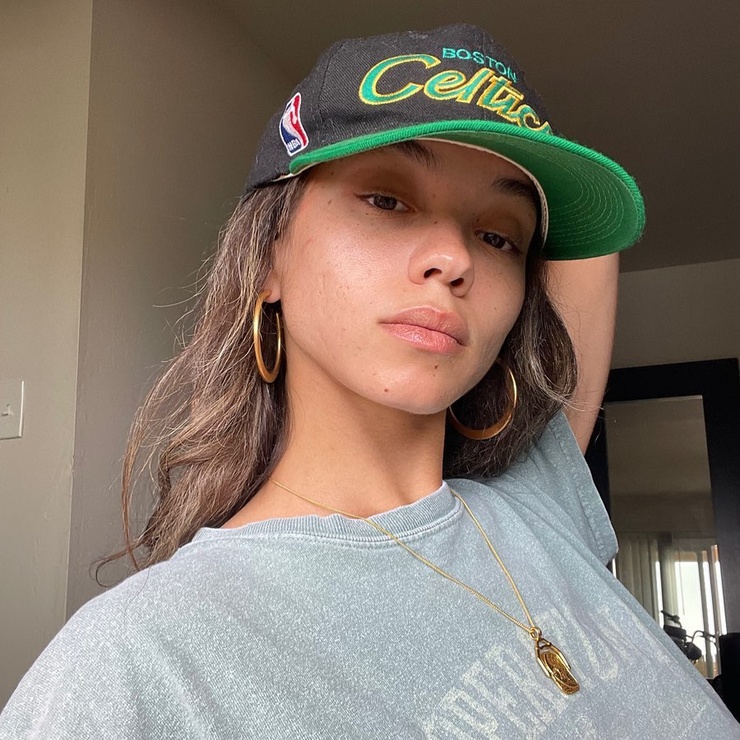 Alexis Mackenzie picture