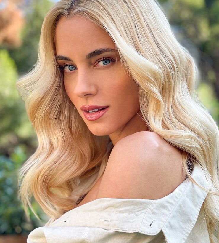 Doukissa Nomikou image