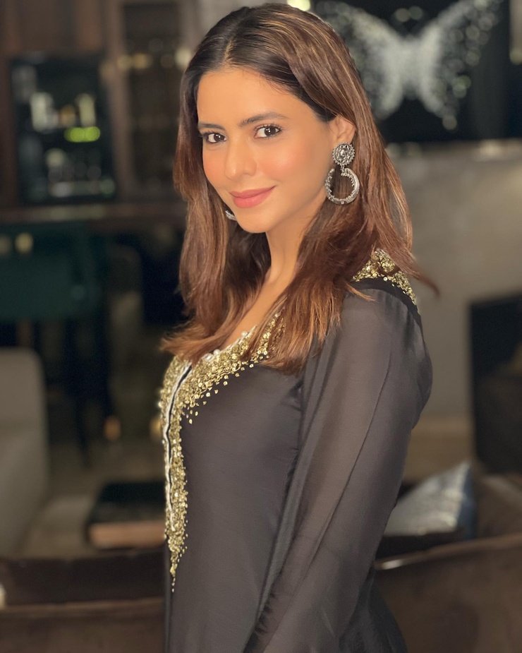 Picture of Aamna Shariff