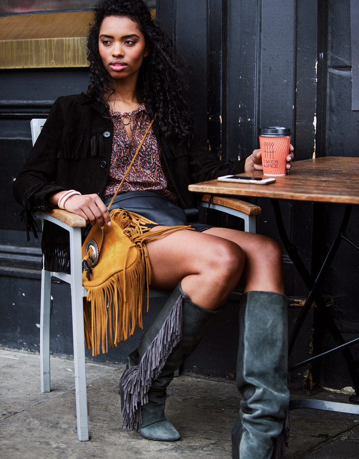 Picture of Mimi Correia Model