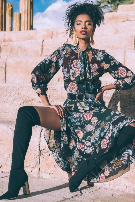 Picture of Mimi Correia Model