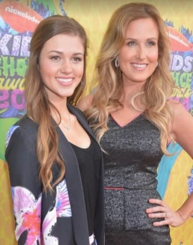Sadie & Korie Robertson