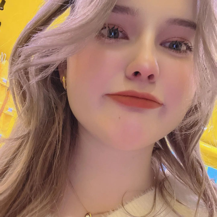 Picture of Anna Pan (Anzai)