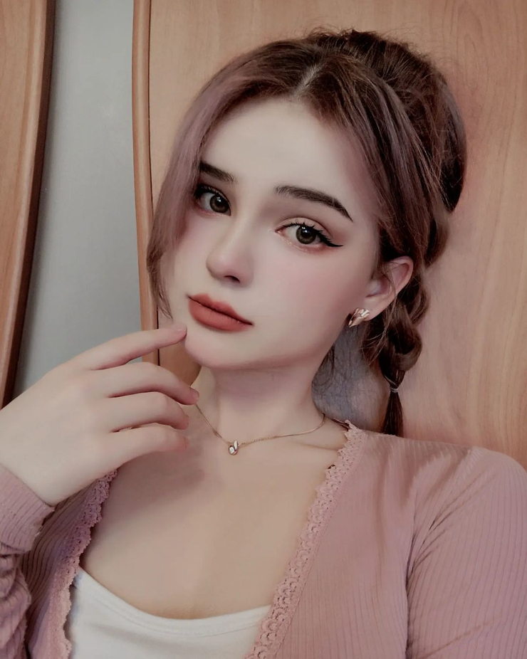 Picture of Anna Pan (Anzai)