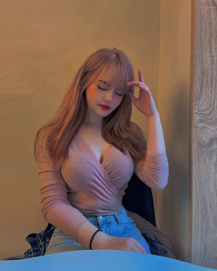 Picture of Anna Pan (Anzai)