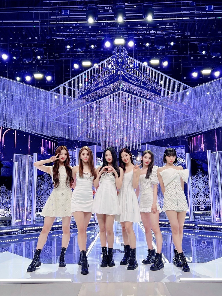 Picture of LE SSERAFIM