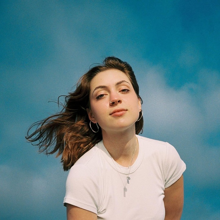 Picture of Lizzy McAlpine