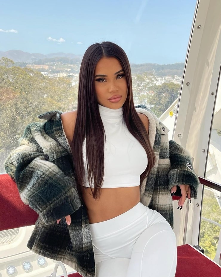 Picture of Samantha Rayner II