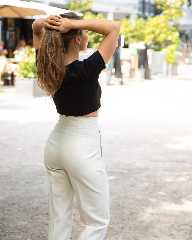 Picture of Xanthe Rose