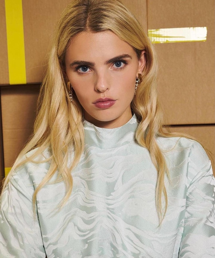 Picture of OLIVIA SIM