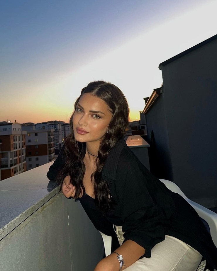 Picture of Belinay Sandicki