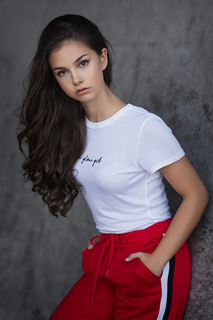 Listal - List the stuff you love! Movies, TV, music, games and books