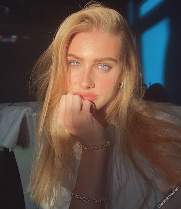 Picture of Anna Stock.