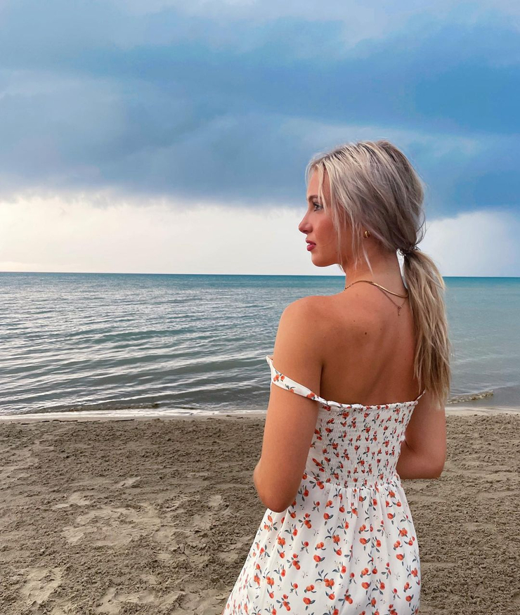 Image of Emily Roman