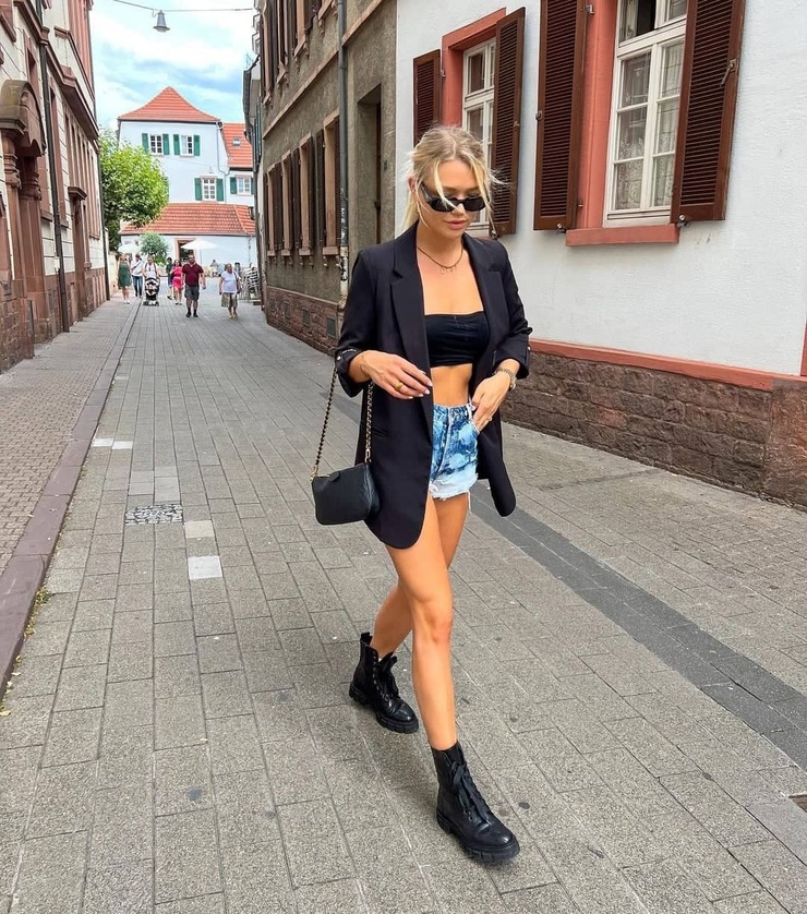 Picture of Sarah Wiese