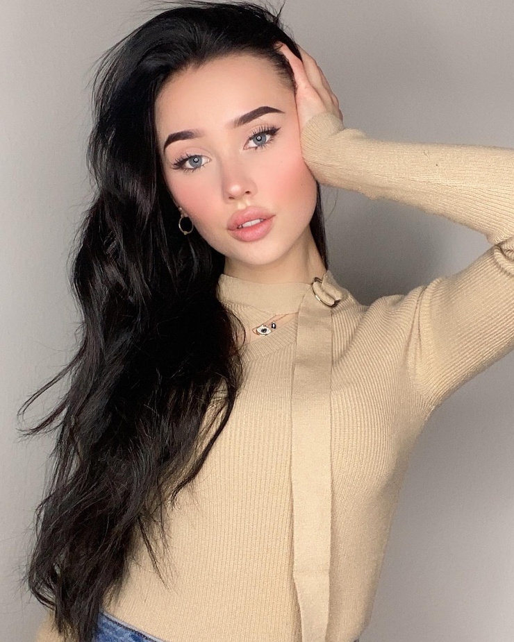 Picture of Nicole Sto