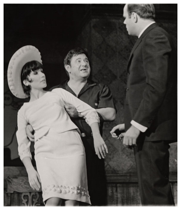 Luba Lisa, Buddy Hackett