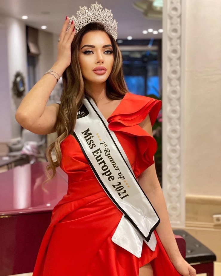 Picture of Anna Bari