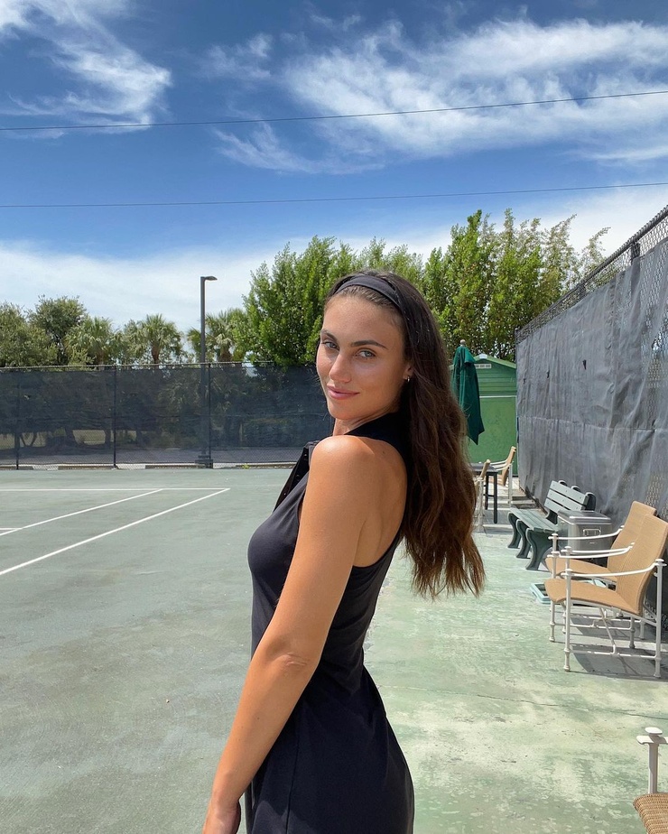 Picture of Stephanie Rayner