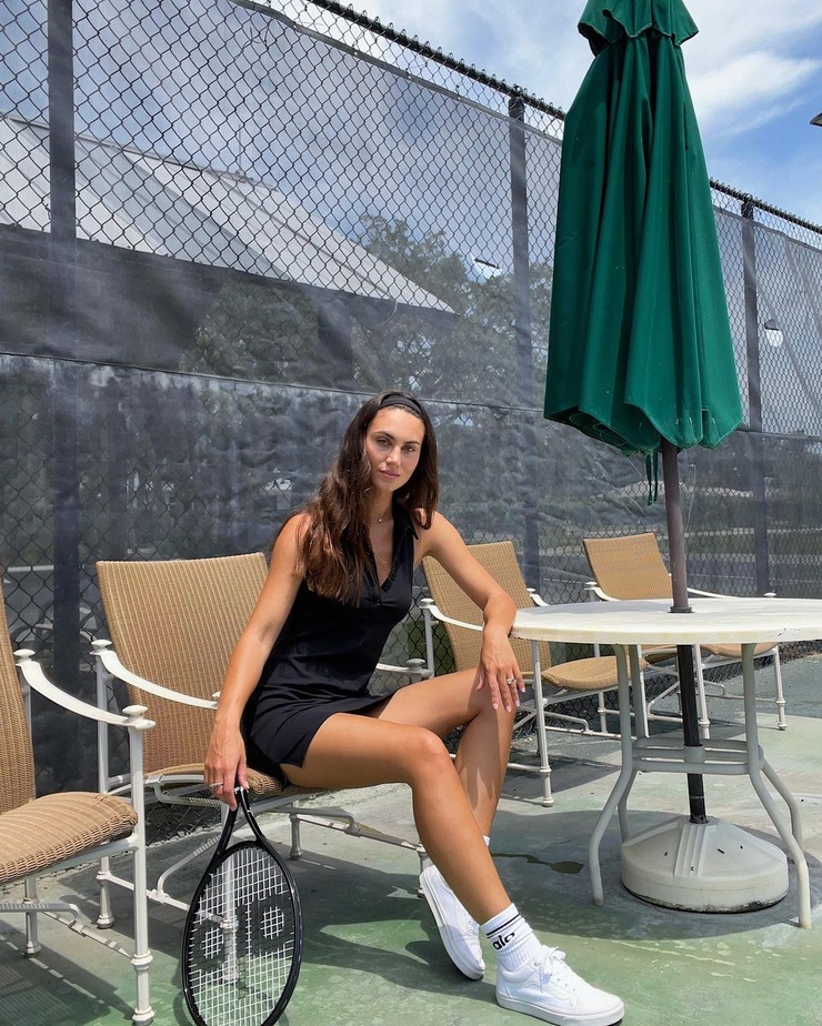 Stephanie Rayner image