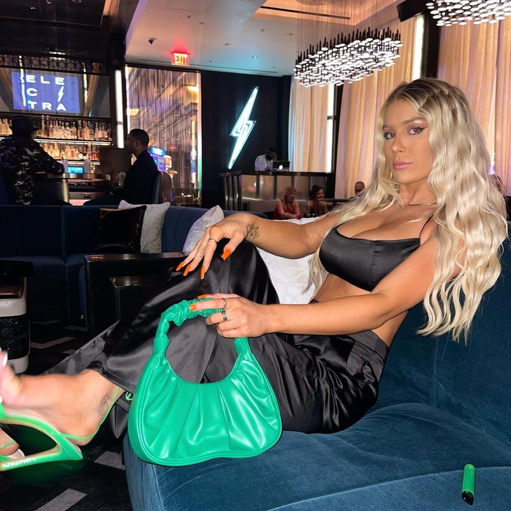 Picture of Carli Mauer