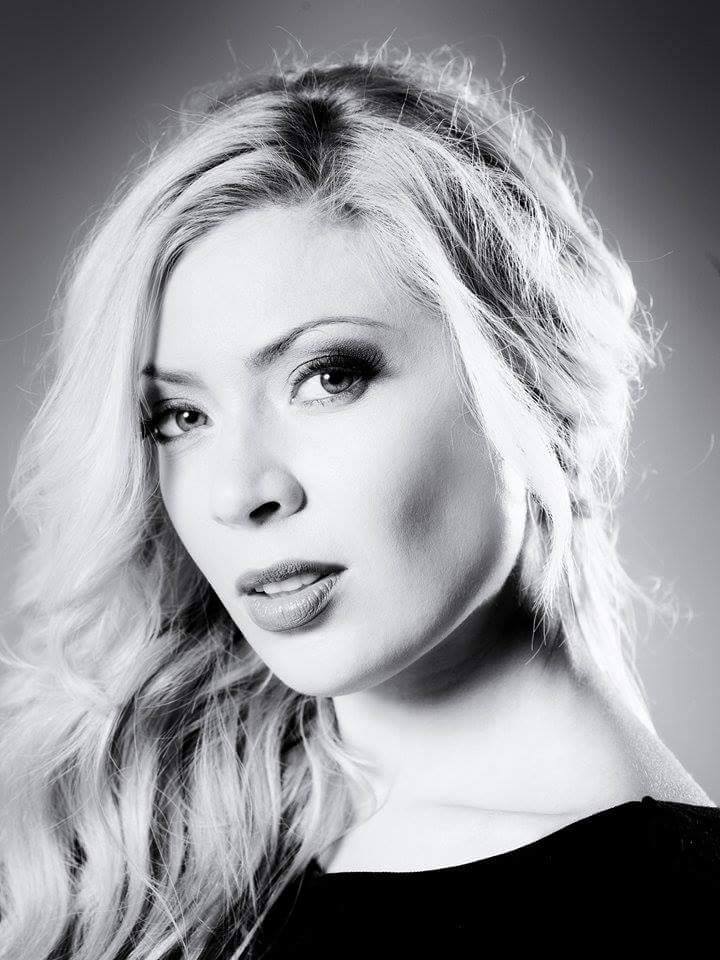 Picture of Kim Freckelton.