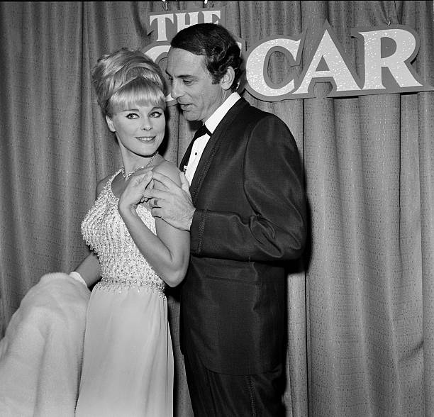 Elke Sommer, Joe Hyams