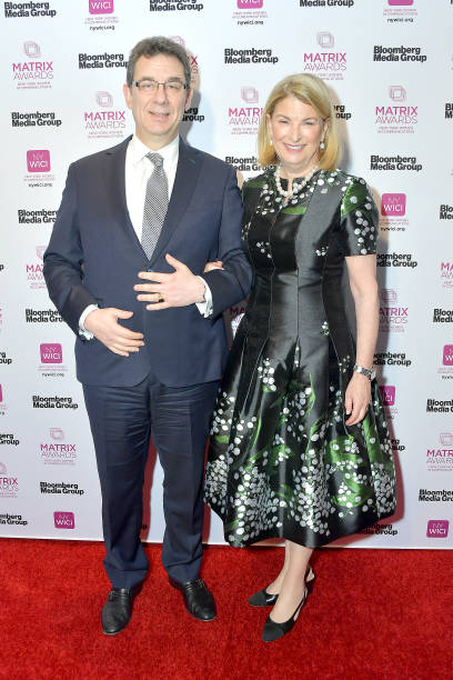 Albert Bourla, Sally Susman